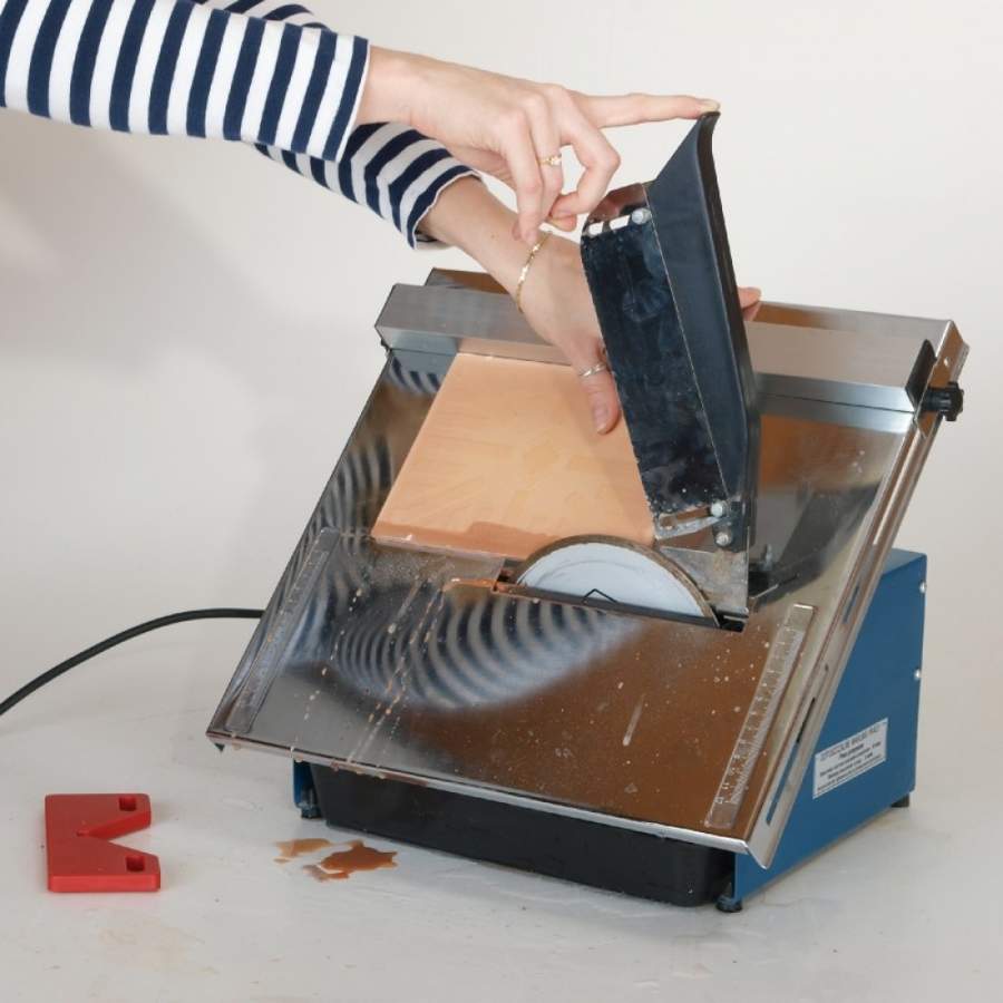 DEDRA DED7701 CERAMIC TILE CUTTING SAW - OFFICIAL DISTRIBUTOR ...
